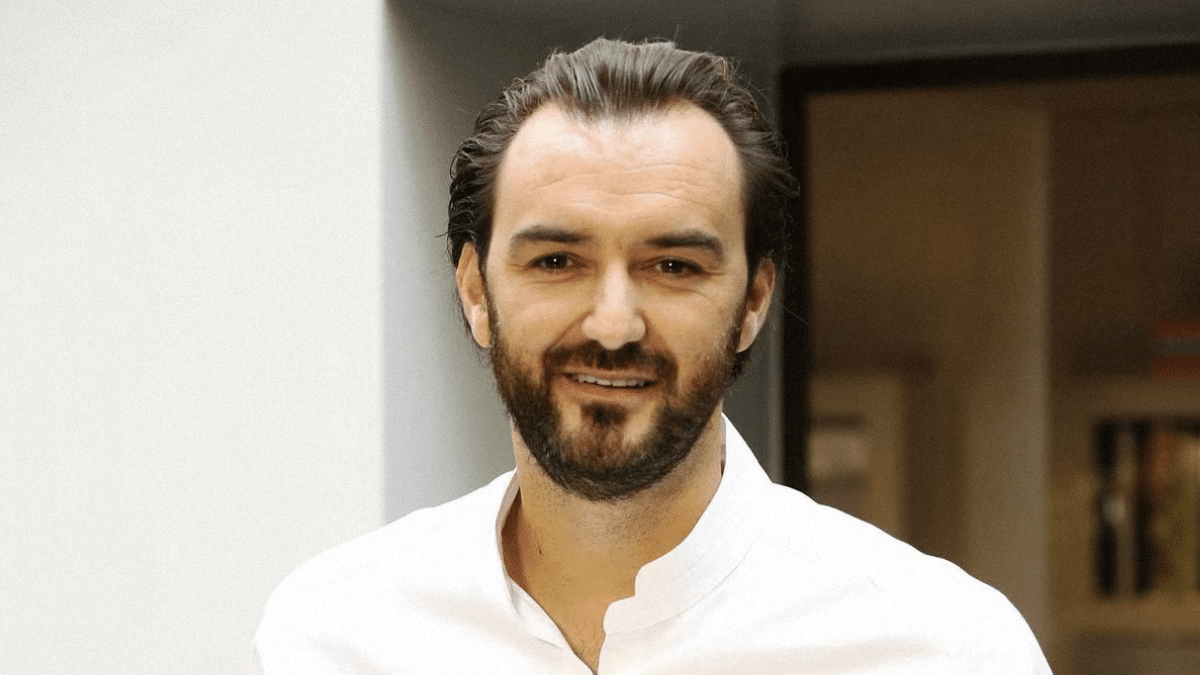 Cyril Lignac cède ses restaurants emblématiques : découvrez pourquoi ...